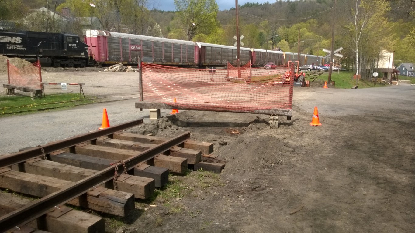 House Track Rehabilitation - Shelburne Falls Trolley Museum